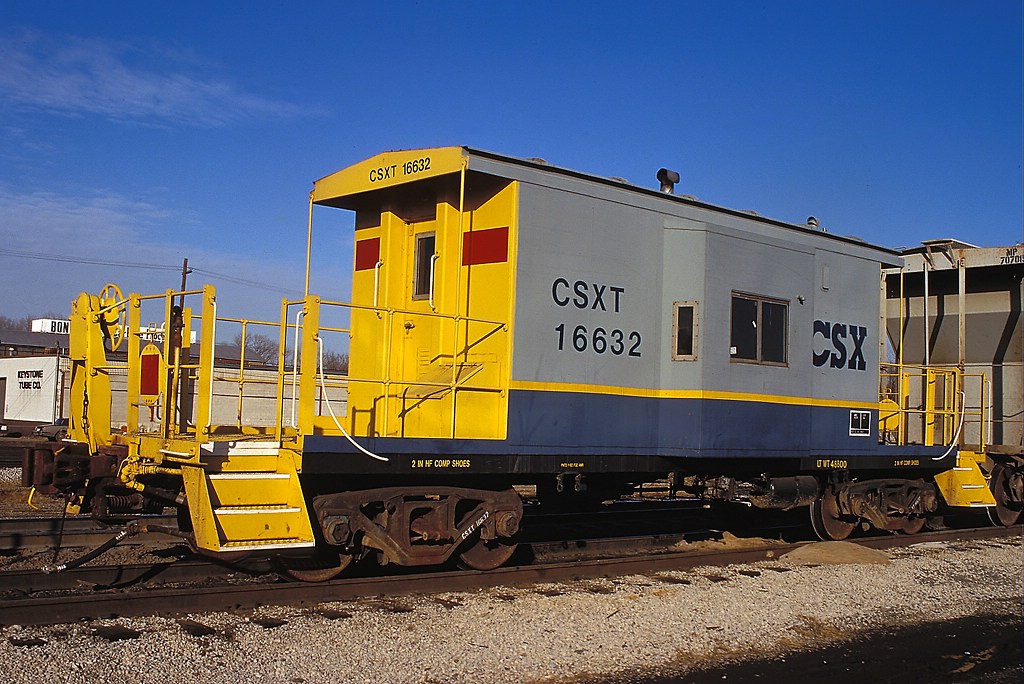 CSXT 16632 Bay-Window Transfer Caboose at Barr Yard